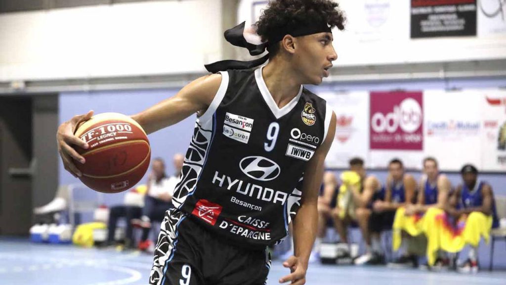 Valentin Vitale-Boiteux nouveau joueur du Tours Métropole Basket - TMB ...