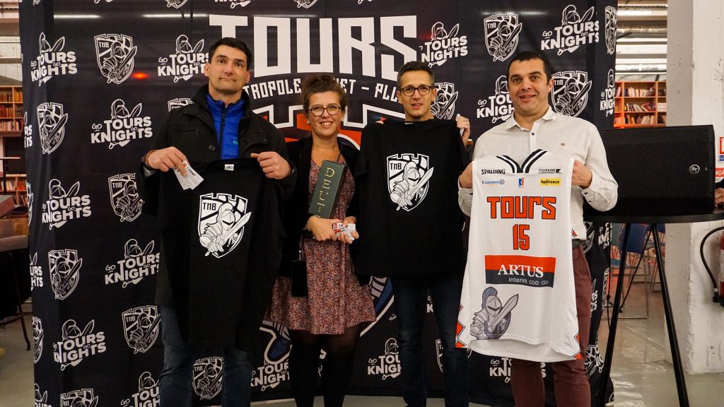 Soirée jeux partenaires au Sésame Restaurant & Coffee-shop - TMB - TMB ...